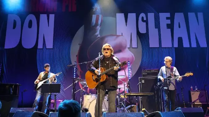 Nefokusita Dokumentario La Tago, kiam la Muziko Mortis: La Rakonto de la "Amerika Torto" de Don McLean Sentas Kiel Fanletero