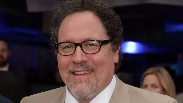 Jon Favreau Disney'in Canlı Aksiyon Star Wars Serisi Mandaloryalı'nın İlk Detaylarını Açıkladı