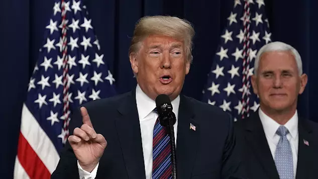 Trump Anadai Atajipatia Uwezo wa Dharura Kujenga Ukuta