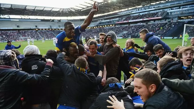 Imbas Khamis: Milton Keynes lwn AFC Wimbledon (2 Disember 2012)