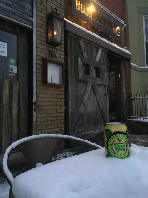 Bierporno: bier in de sneeuw 118084_5