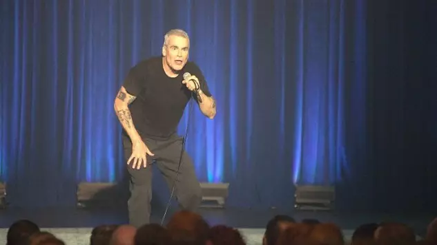 Henry Rollins, Min Mhuwiex kummidjant, Jiddiskuti l-Ispeċjali Stand-up il-ġdid tiegħu