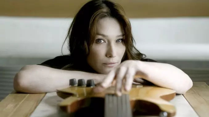 Carla Bruni: escapar da cidade e atopar inspiración