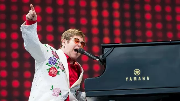 Elton John Anastaafu Kutembelea Na Ziara Yake ya 'Farewell Yellow Brick Road'