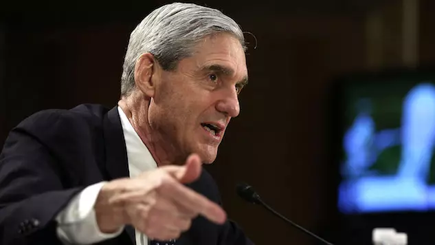 Spesiale raadgewer waarsku FBI om 'n skema te maak om Robert Mueller te diskrediteer