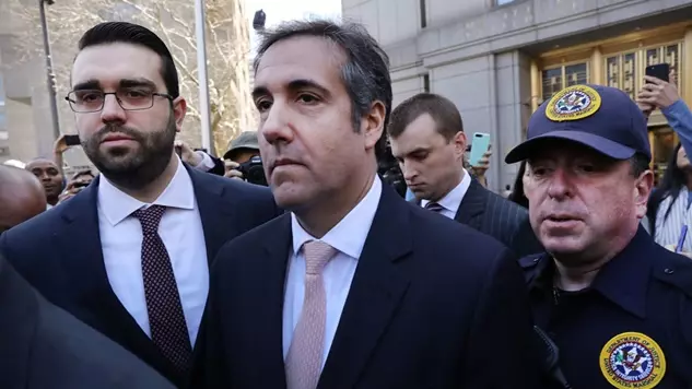 Die Trump-veldtog het 'n deel van Michael Cohen se regskoste betaal, in potensiële skending van FEC-wetgewing