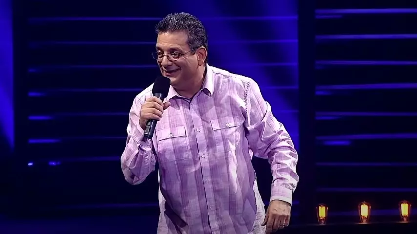 Andy Kindler, Mizah Konusunda Sevimli Bir Huysuz Olmayı Kucaklıyor