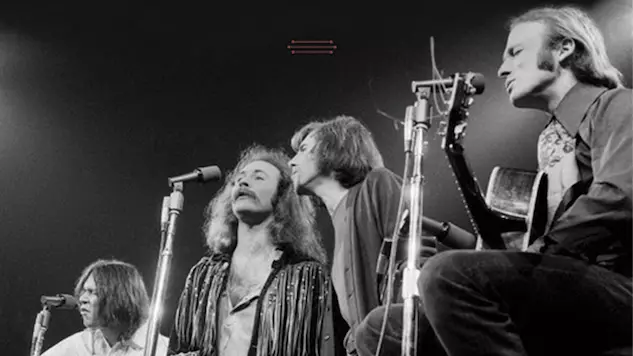 Bi Crosby, Stills, Nash eta Young biografia berriek taldearen historia hauskorra jarraitzen dute