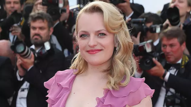 Elisabeth Moss ingħaqdet mal-bniedem Inviżibbli ta’ Universal, imma Min Huwa l-Karatru tat-Titolu?