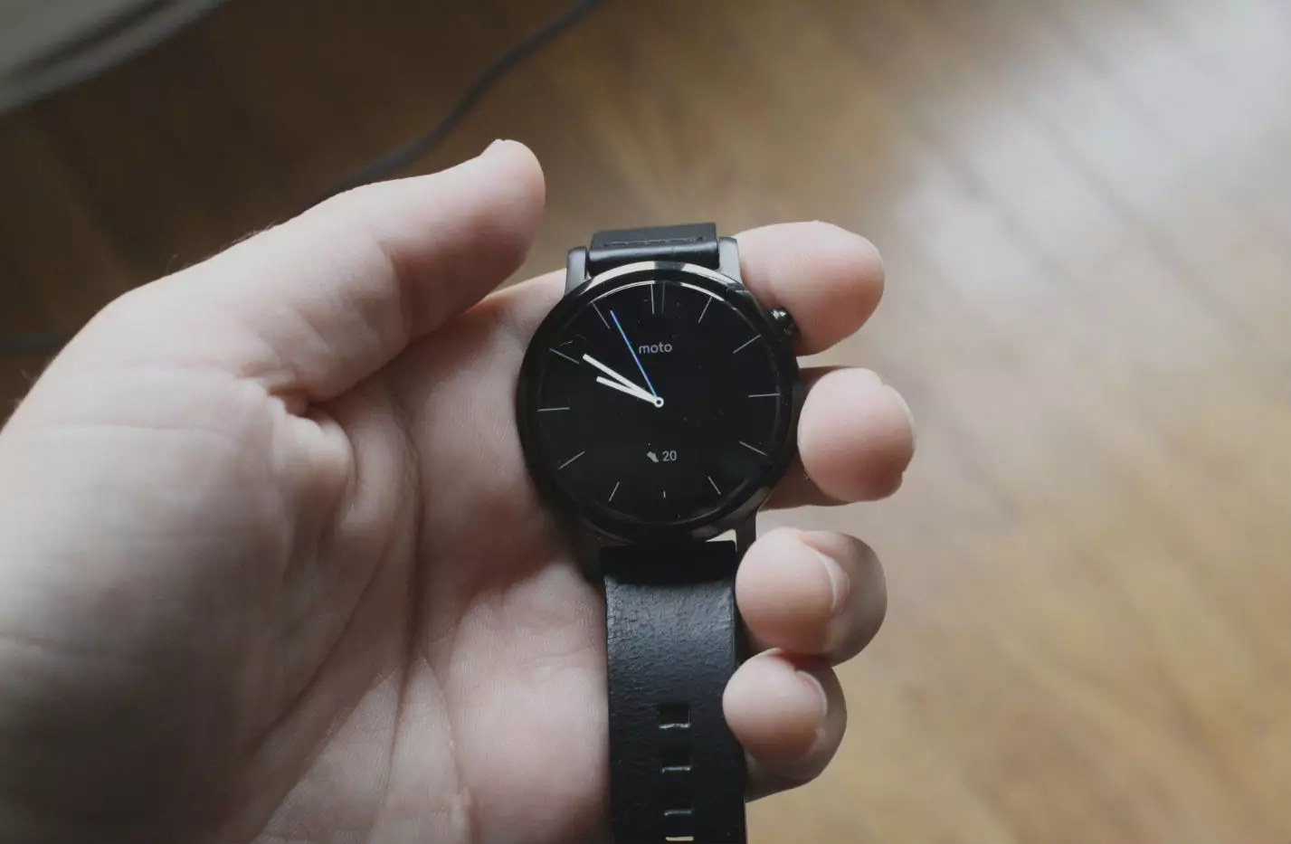 Moto 360 (2015) ການທົບທວນຄືນ: ຄວາມປາຖະຫນາຂອງ Wrist ຂອງຂ້ອຍ 21412_3