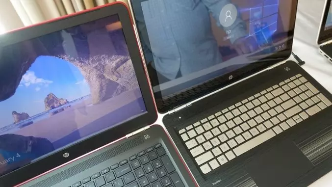 Mga Hands-on na HP Pavilion Notebook