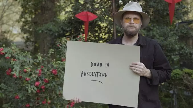 Hiss Golden Messenger deelt Bob Dylan-Inspiréiert Video fir nei Single