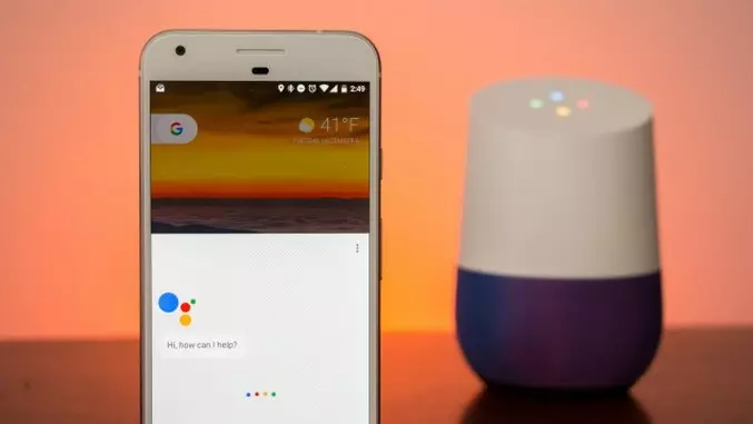 Liko Sugestas, ke Google-dungitoj Eble Aŭskultu Viajn Konversaciojn Kun Google Home