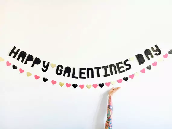 Ohun gbogbo ti o nilo fun awọn Gbẹhin Galentine ká Day Party 35286_6