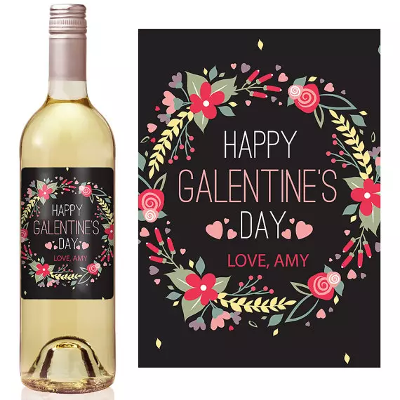 Ohun gbogbo ti o nilo fun awọn Gbẹhin Galentine ká Day Party 35286_7