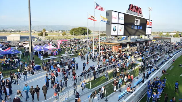 San-Xosedagi zilzilani Avaya stadionida jonli tomosha qilishning haqiqiy sababi