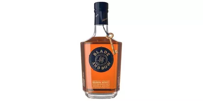 Cocktail Queries: Menene Bottled-in-Bond Bourbon, kuma Me yasa zan Kula? 3680_3