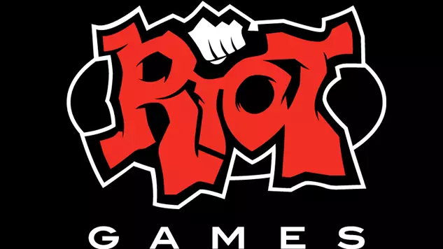 Faigheann Feidhmeannach Top Riot Games Saoire Neamhíoctha Tar éis Imscrúdaithe ar Mhí-iompar san Ionad Oibre