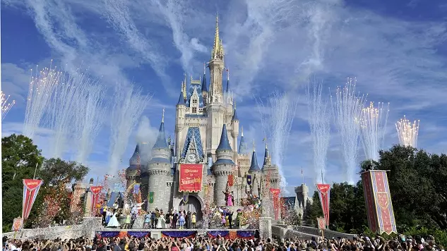 12 Tarikan Terbaik di Disney's Magic Kingdom