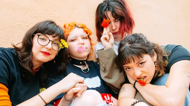 Ekskluzive: L.A. Rock Newcomers Girl Share Share