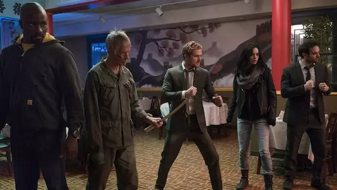 Netflix's The Defenders គឺសម្រាប់តែអ្នកគាំទ្រប៉ុណ្ណោះ ហើយនោះជាបញ្ហាដ៏ធំបំផុតរបស់វា។