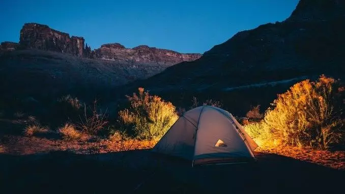 10 Serlêdanên Baştirîn Camping