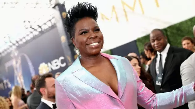 Leslie Jones Anosiya Mugovera Husiku Husiku