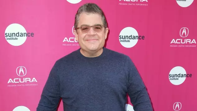 Díríonn Trolls Far Right go hionraic Patton Oswalt, Sarah Silverman agus More Over Twitter Jokes