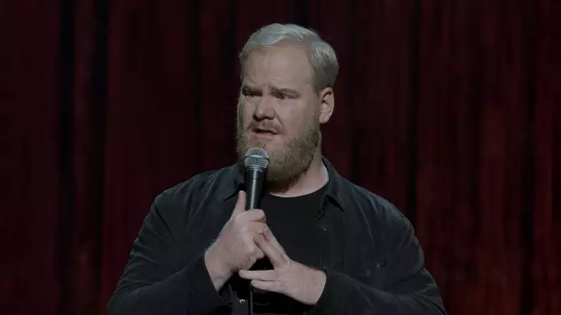 Jim Gaffigan salta al cinema, una mena de, amb Noble Ape