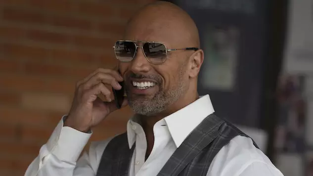 Ballers komt misschien het dichtst in de buurt bij het zien van de echte Dwayne Johnson