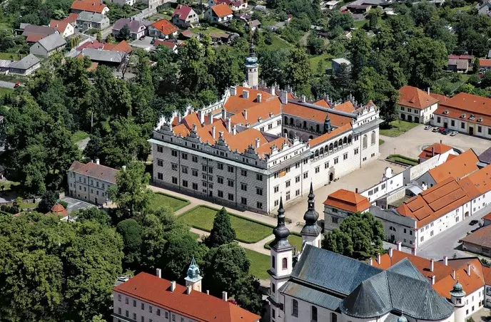 Empat Hujung Minggu Melarikan Diri dari Prague 56198_3