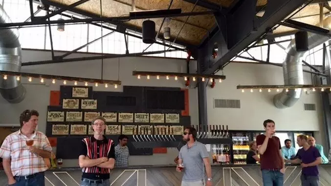 Di jero Kamar Anyar Asheville Taproom Bélgia Anyar