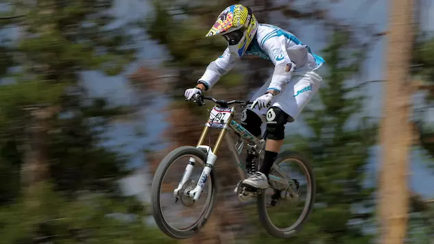 Aaron Gwin dina UCI Mountain Bike World Cup, Fitness and Grocery Shopping