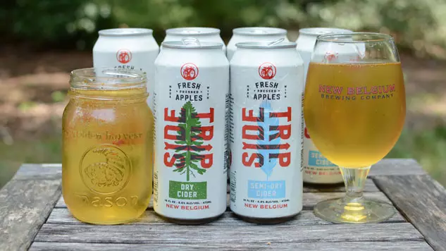 New Belgium's Side Trip Ciders သောက်ခြင်း။