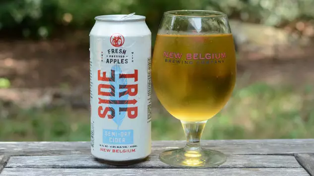 Πίνοντας μηλίτες του New Belgium's Side Trip Ciders 61537_3