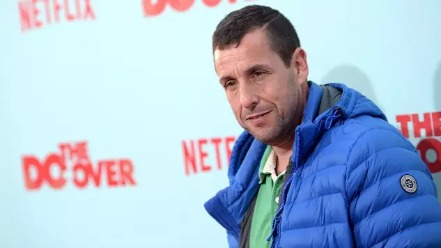 Una mirada inicial a les quatre properes pel·lícules de Netflix d'Adam Sandler