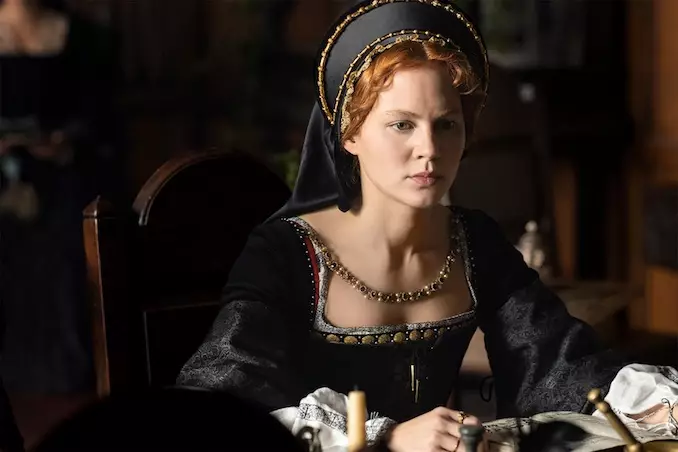 First Becoming Elizabeth Изображения разкриват новата историческа драма на Starz за Тюдорите 7253_3