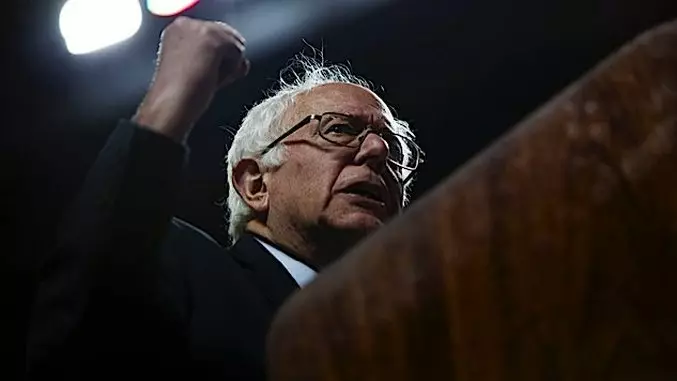 Bernie Sanders convértese no primeiro candidato importante en pedir unha prohibición de escolas chárter