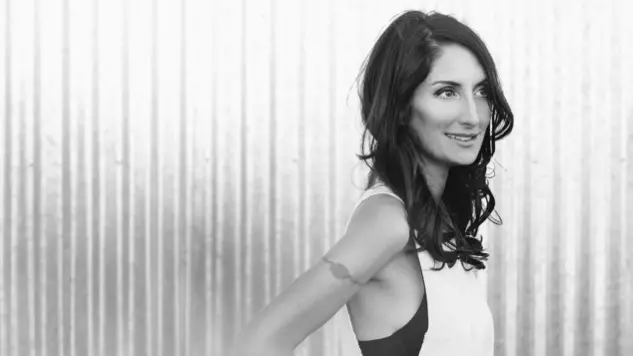 Maria Taylor reflete sobre seu passado, presente e futuro com a próxima vida