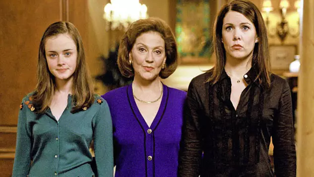 96 Demandoj (Plus 47 Notoj) La Televidredaktisto de Paste Havis Dum Rigardante Gilmore Girls unuafoje