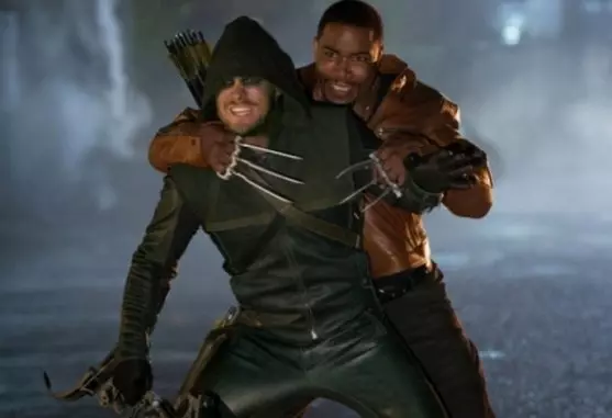 Агляд Arrow: “Identity” (эпізод 2.02)