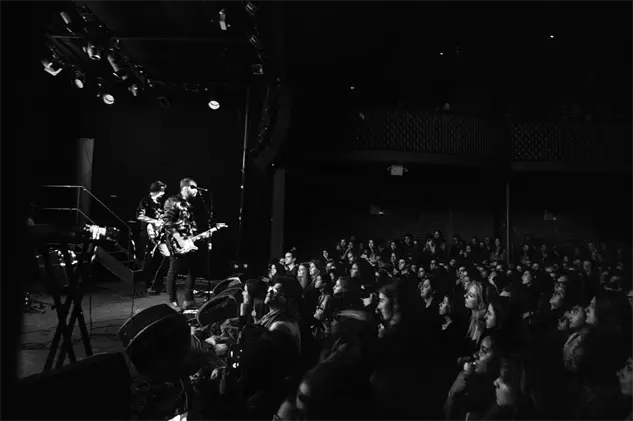 Photos en direct : les cigarettes après le sexe sont le calme dont nous avons tous besoin en ce moment 88273_6